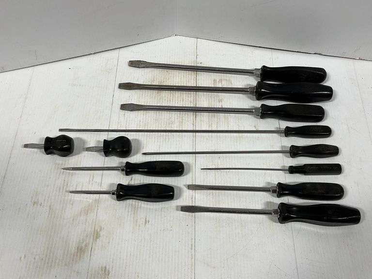 Snap-On 12-piece screwdriver set - Albrecht Auction Service