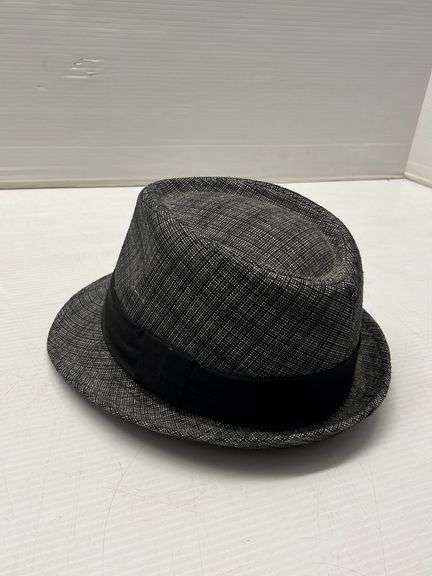 (5) Women's sun hats, and (1) Men's hat with some brand name, up to 16 ...