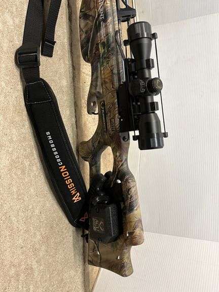 Ten-point XLT Turbo crossbow, shoots arrows at over 350' per second ...