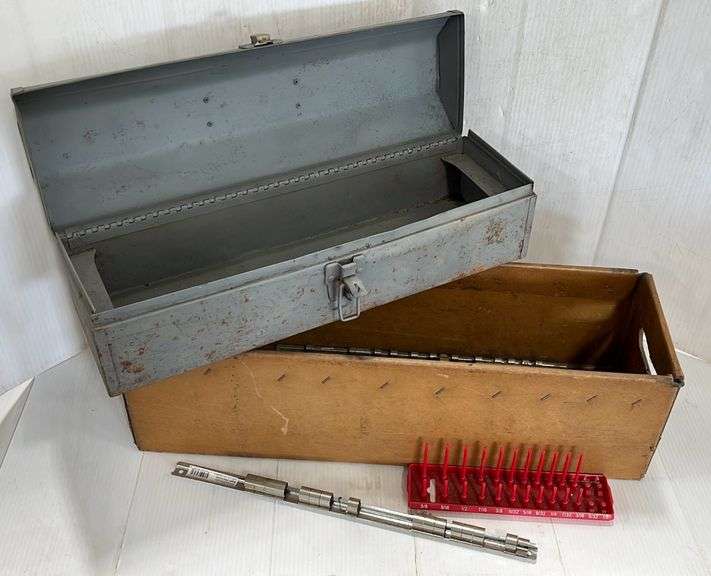 Socket storage racks, includes: (3) Rails for 1/4" drive sockets, (3 ...