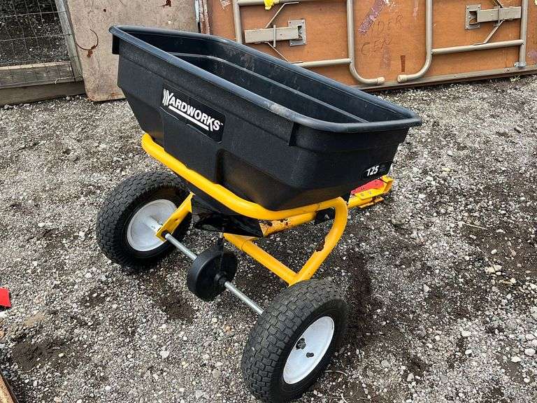125 Lb. poly yardworks pull-behind spreader, works - Albrecht Auction ...