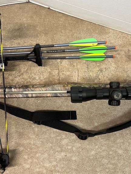 Ten-point XLT Turbo crossbow, shoots arrows at over 350' per second ...