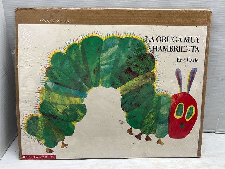 La Oruga Muy Hambrienta "The Very Hungry Caterpillar" book, 19 1/4" x ...