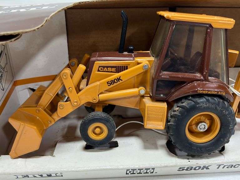 1991 ERTL Case 580k tractor loader/backhoe die-cast scale 1/32, like ...