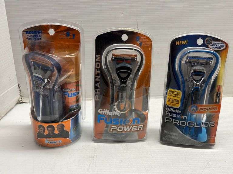 (9) Mens razors, Gillette and Schick, some are battery operated ...