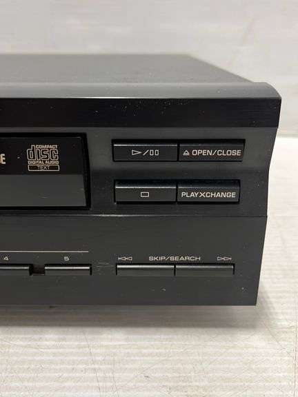 Yamaha natural sound 5-CD carousel disk player, CDC-505, 17" x 15 1/2 ...