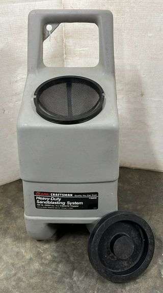 Craftsman heavy duty sandblasting system, 1201B capacity hopper, hose ...
