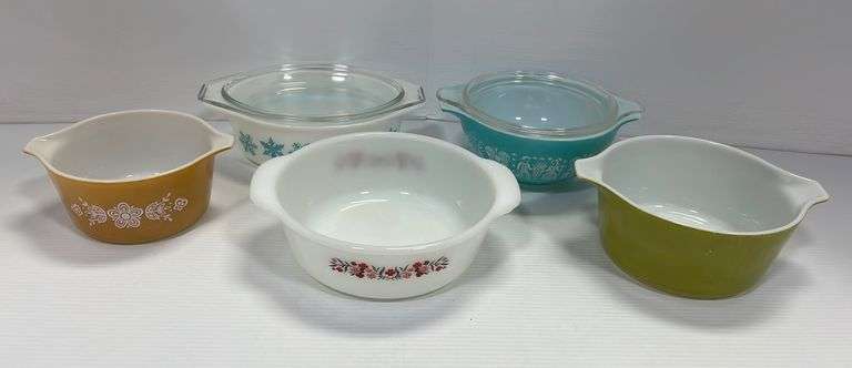 (5) Dishes, include: Pyrex 473 1-Quart baking dish, Pyrex 043 1 1/2 ...