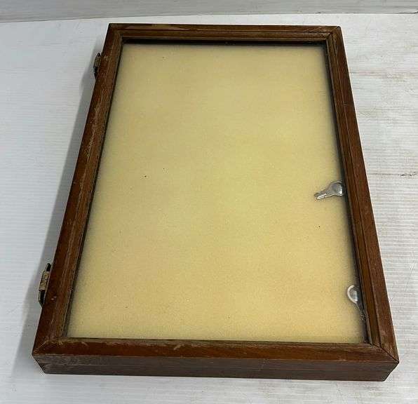 Wooden lockable display box with key, 18"L x 12"D x 2"H, good ...