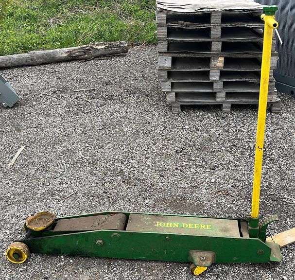 5-Ton floor jack, lifts strong, sags after awhile - Albrecht Auction ...