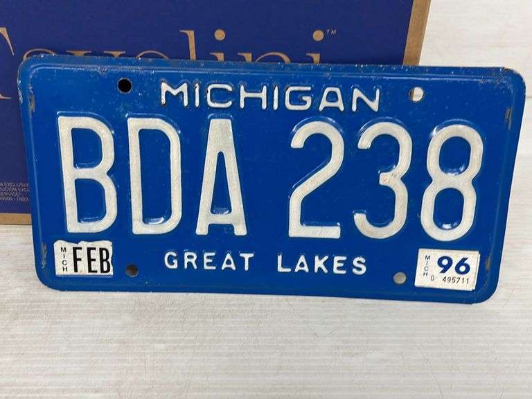 (50) Michigan "Blue" license plates, all have wear - Albrecht Auction ...