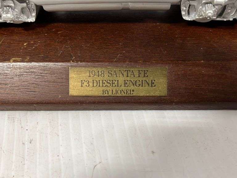 1948 Santa Fe F3 diesel engine display by Lionel, nice - Albrecht ...