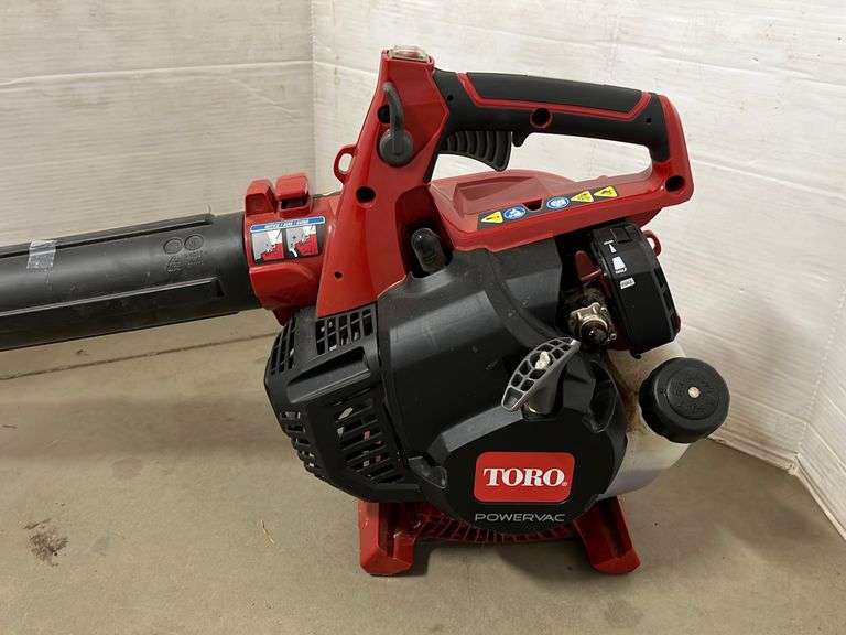 Toro leaf blower, used, works great - Albrecht Auction Service