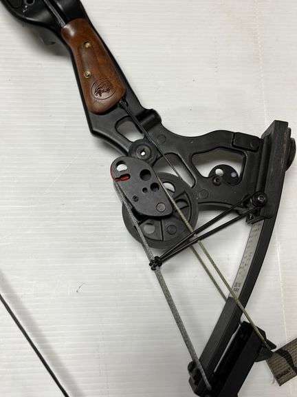 Compound bow Talon right handed, no. 50/70, 43 3/4" to 44 1/2" with ...