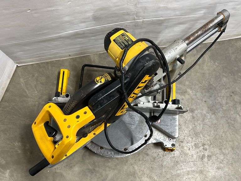DeWALT DWS709 12" miter saw, good - Albrecht Auction Service