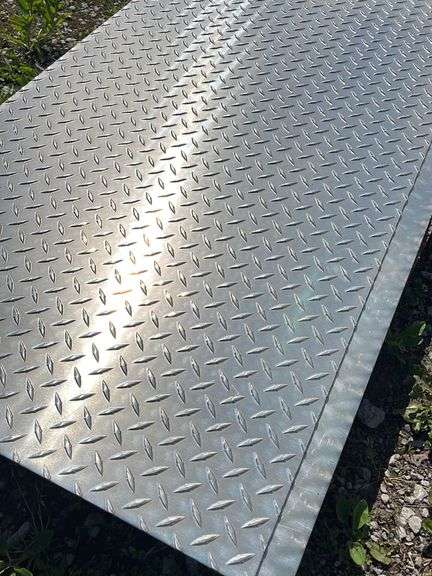 (2) Aluminum diamond plates, 1/4" x 25" x 48" - Albrecht Auction Service