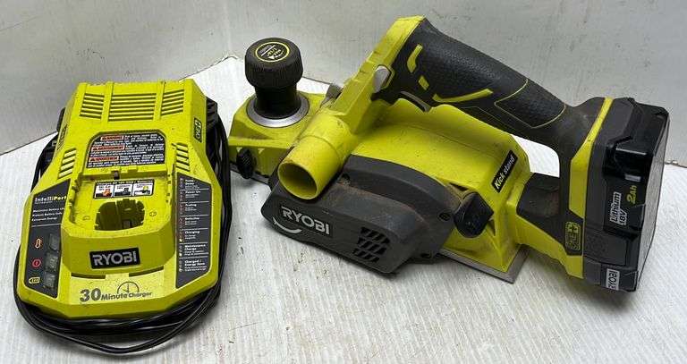 RYOBI wood planer, 18V, with battery and charger, works great ...