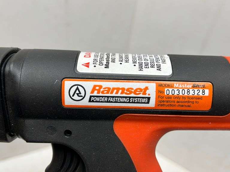 Ramset concrete nail gun with bullets, like new - Albrecht Auction Service