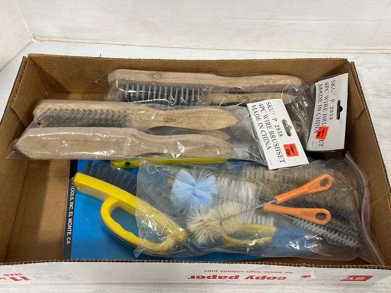 (4) Brush sets, includes: Two- 4-piece wire brushes, One- Gun cleaning ...