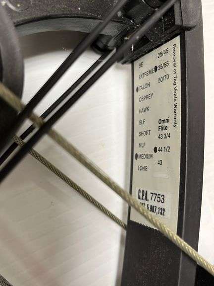 Compound bow Talon right handed, no. 50/70, 43 3/4" to 44 1/2" with ...