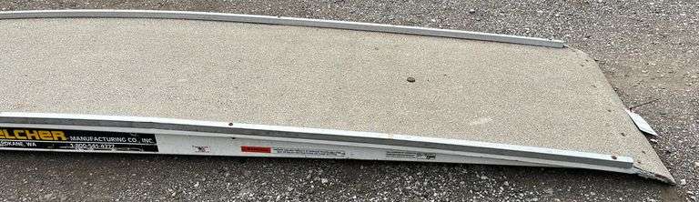 Fiberglass ramp, 3000 lb. capacity, 29 3/8"W x 11'L, good - Albrecht ...