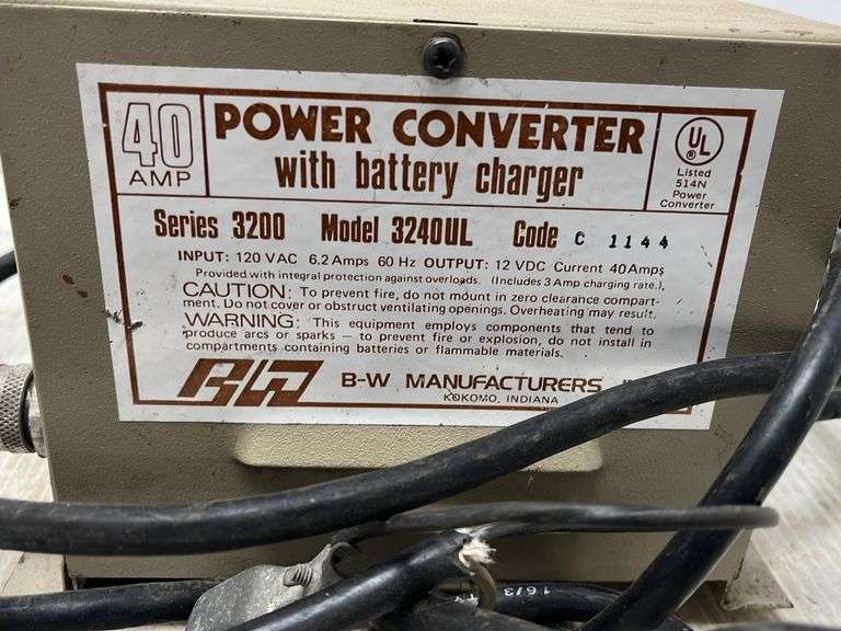 40 Amp power converter with battery charger, works - Albrecht Auction ...