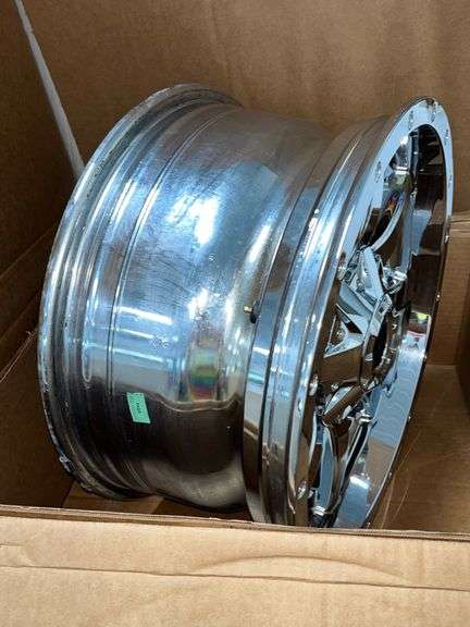 18" Fuel D536 Maverick wheels/rims, 9"W, offset and offroad, combo ...