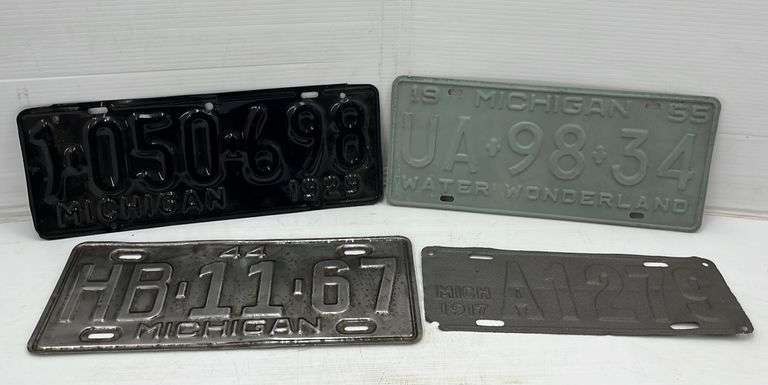 (4) Vintage/Antique Michigan license plates, include: 1917, 1929, 1955 ...