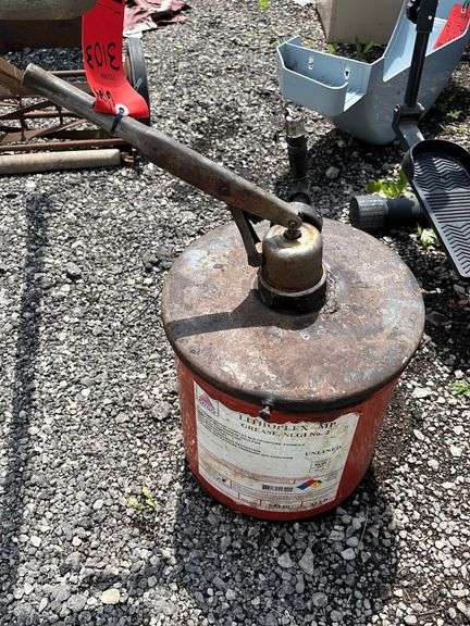 Hand operated grease pump, used for filling grease guns from 5-gallon ...