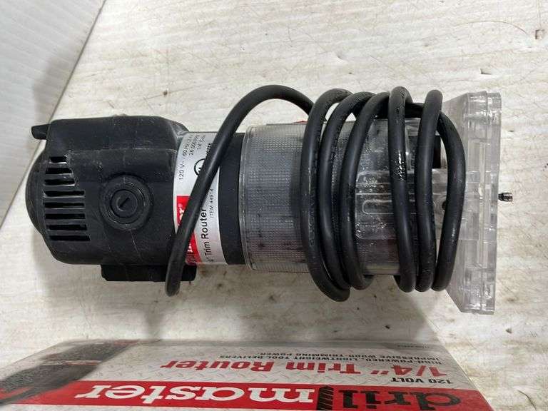 1/4" Trim router by Drill master, good - Albrecht Auction Service