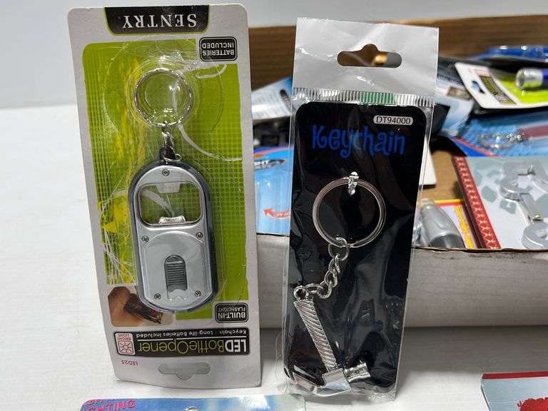 Key chains, flashlight keychain, backpack clips, LED keychain light ...