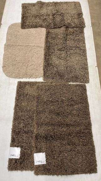 (5) JcPenney rugs, includes: Four- 21" x 34"; One- 32" x 20", brand new ...
