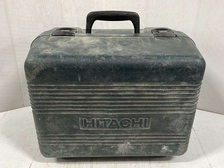 Makita saw in Hitachi case, 14"W x 10"D x 11"H, good - Albrecht Auction ...