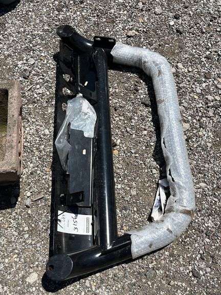 Universal heavy duty bull bar, all mounts, parts, bolts, and ...