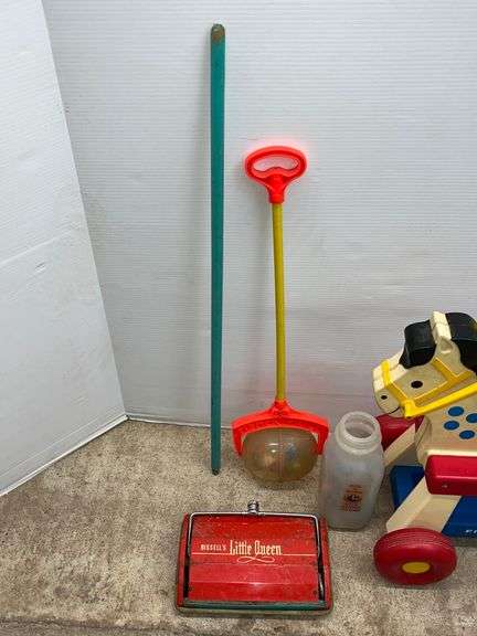 Antique toys, early 1950s metal bean bag game, some rust on back, wood ...