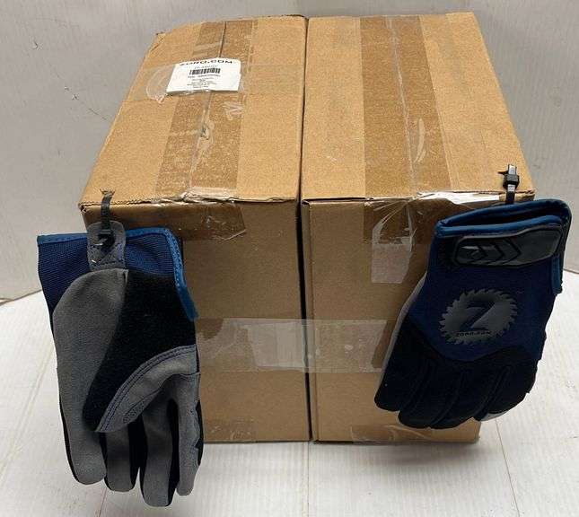 (24) Small Zoro gloves - Albrecht Auction Service