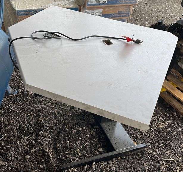 Mayline electric lift table, lifts from 26" to 41"H, table- 41 1/2" x ...