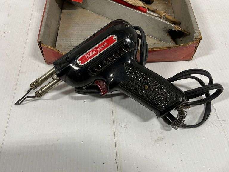 Weller soldering kit, complete set, Model No. 8100K, with extra tip ...