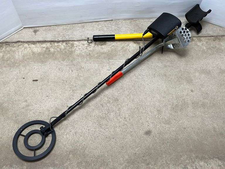 Bounty hunter Pioneer 101 metal detector, treasure pick with super ...