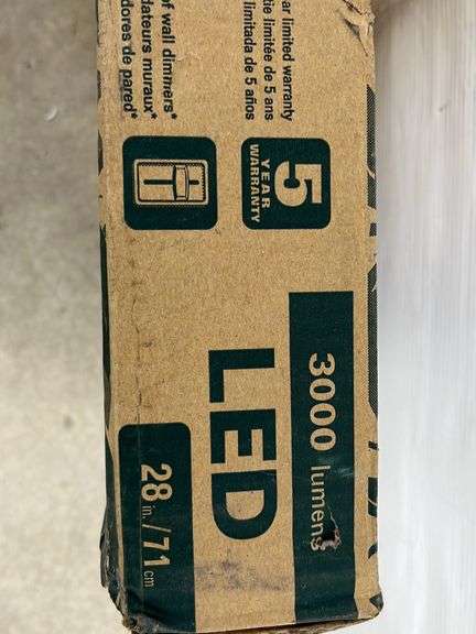 Flushmount Good Earth LED light fixture, 28", new - Albrecht Auction ...