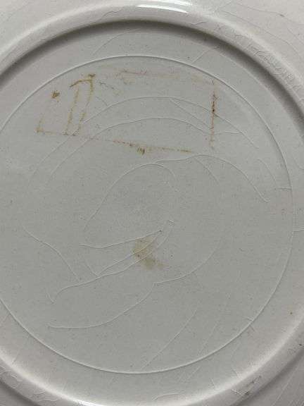 Collectible state plates, includes: Illinois, Natural Bridge State Park ...