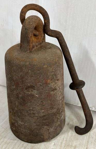 Old 15 lb. scale weight, fair - Albrecht Auction Service