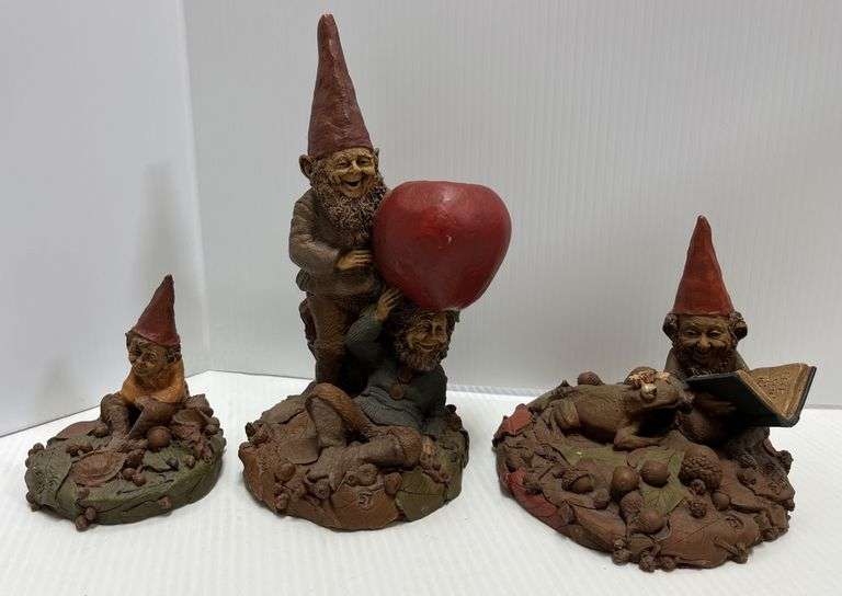 (3) Tom Clark figures, up to 8 1/2"H - Albrecht Auction Service