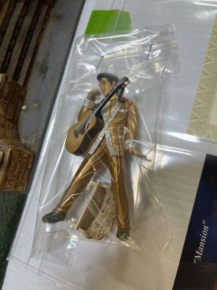 Elvis Graceland Mansion model with certificate of authenticity ...