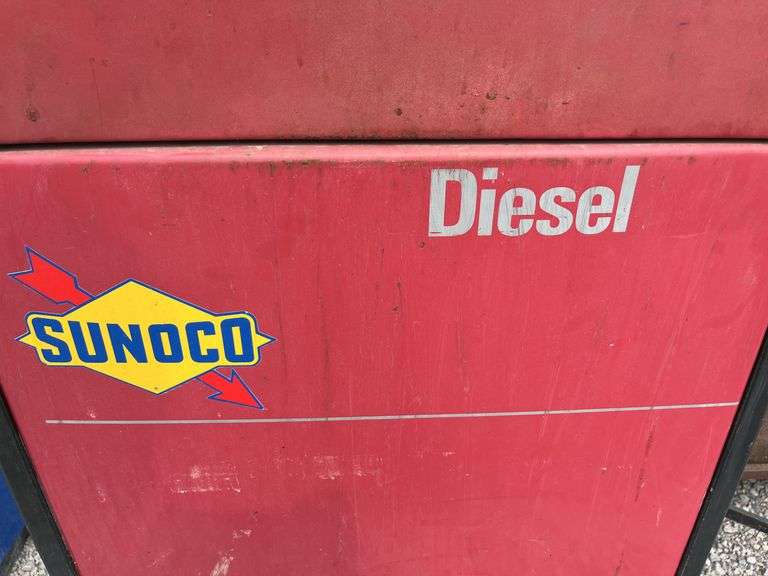 Older SUnoco diesel fuel gas pump, worked when removed 15 years ago ...