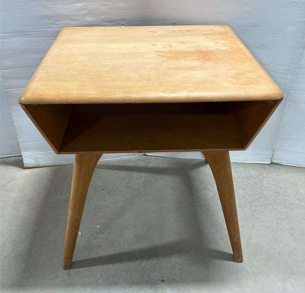 Heywood-Wakefield lamp table, M364G champagne finish, 26" x 24" x 26"H ...