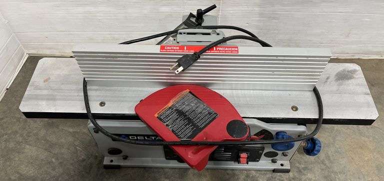 Delta 6" variable speed bench jointer, with extra knives, like new ...