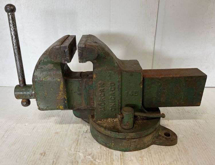 Morgan 145 large machinist vise from Chicago, 4 1/2" clamp, very good ...
