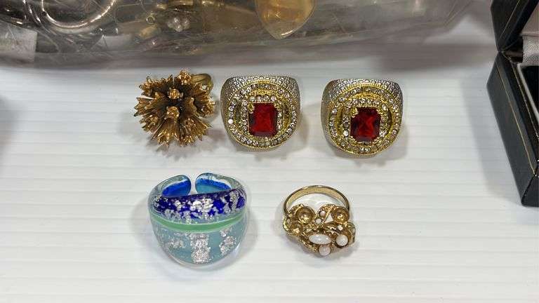 Assorted costume jewelry , includes: (29) Rings, necklaces, bracelets ...