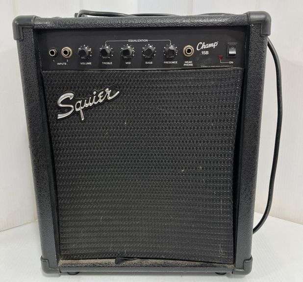 Squier Champ 15B bass/guitar amplifier, 45 Watts, 17 1/2"H x 14"W x 10 ...